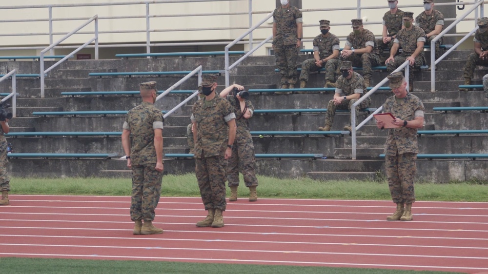 DVIDS - Video - 3d MLG Commanding General presents Navy and Marine ...