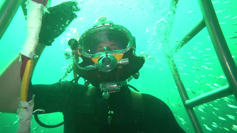 DVIDS - Video - Mobile Diving Salvage Unit Two - Surface-Supplied ...