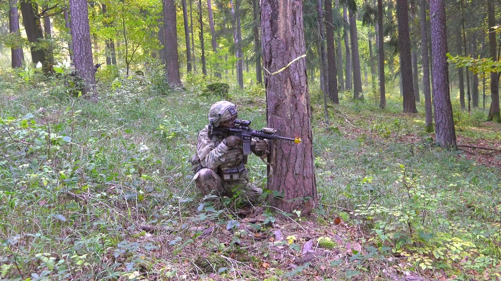 DVIDS - Video - 173rd AB Paratroopers conduct Platoon Movement to ...