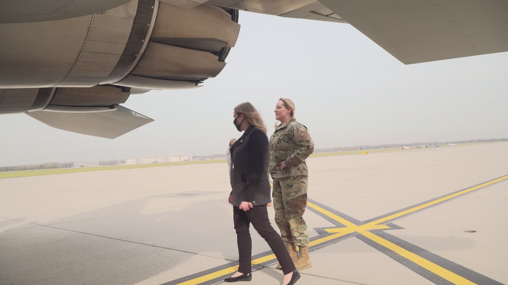 DVIDS - Video - Air Force’s newest fighter visits Wright-Patterson AFB