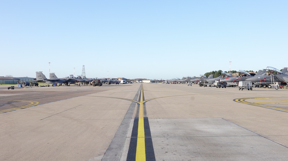 DVIDS - Video - B-Roll of the 48th Aircraft Maintenance Squadron