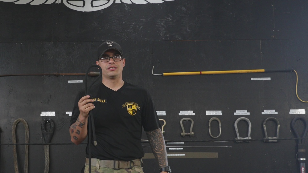 DVIDS - Video - Rappel Master Course Instructional Videos: Figure 8 Loop