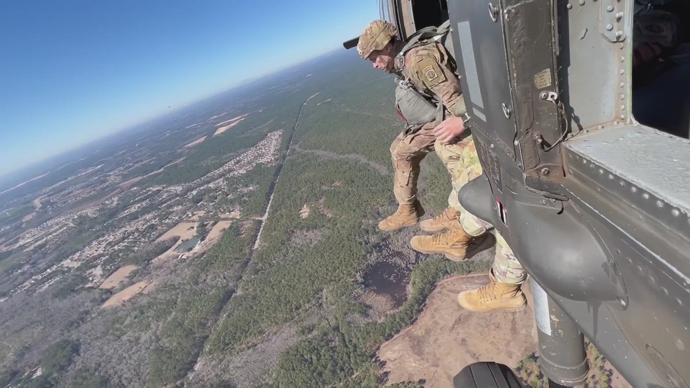 DVIDS - Video - 82nd Airborne UH-60 Blackhawk Jump