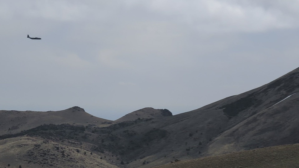 DVIDS - Video - MAFFS 3 flies over Black Mountain in Idaho