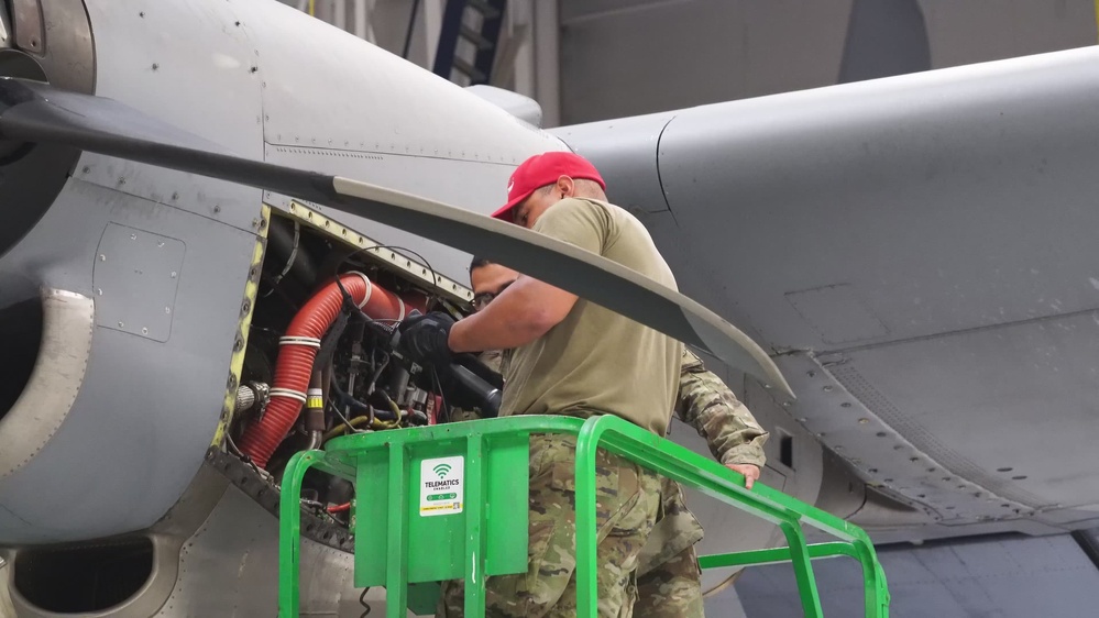 DVIDS - Video - 146th Maintenance Group replaces engine and propeller ...