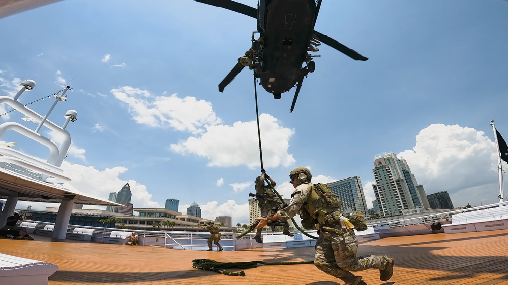 DVIDS - Video - USSOCOM demonstrates Special Operations Forces tactics ...