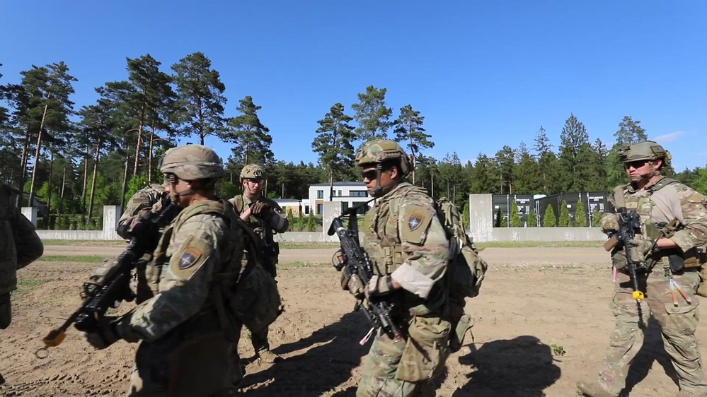 DVIDS - Video - U.S. Soldiers Conduct Urban Combat Operations Training
