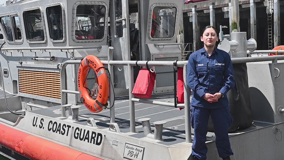 DVIDS - Video - Seafair 2022 - Coast Guard Salute