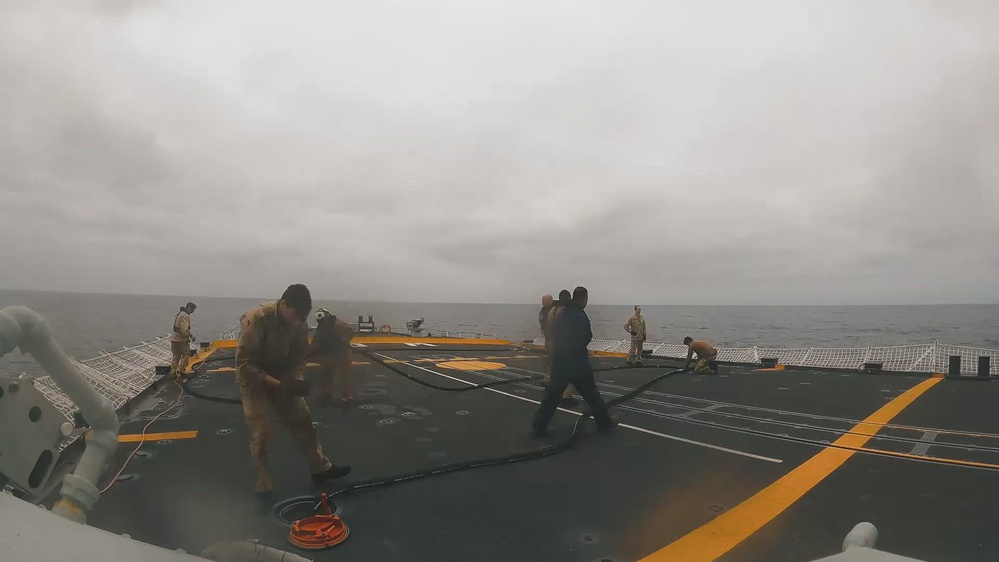 DVIDS - Video - CH-148 Cyclone Conducting In-Flight Refeulling