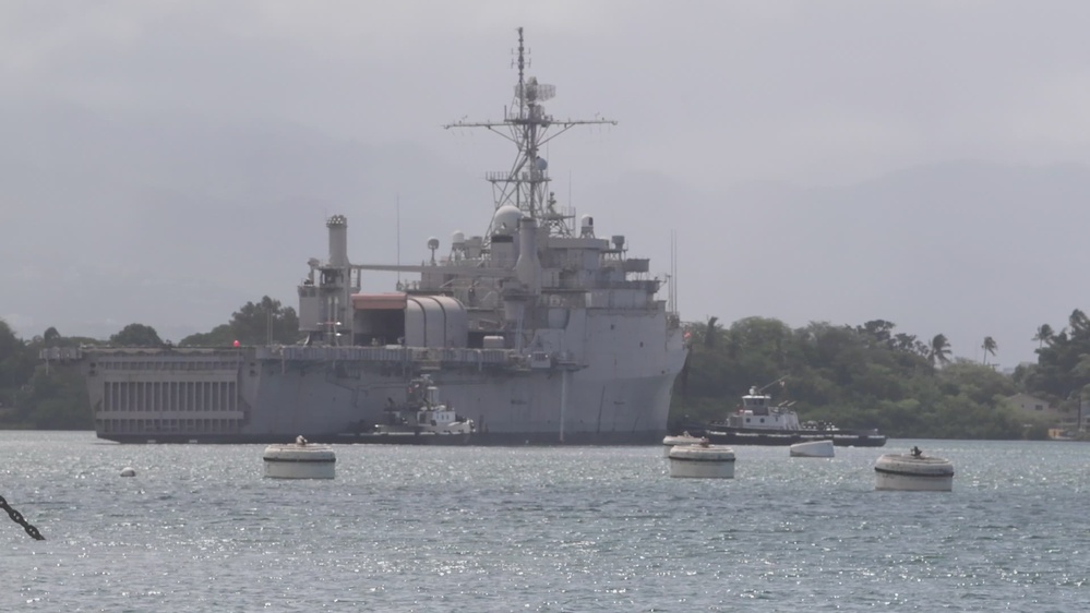 DVIDS - Video - Former USS Denver towed out to sea