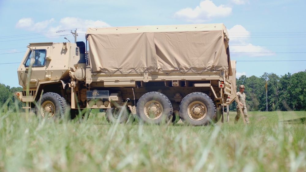 DVIDS - Video - Best Squad Obstacle Course 82nd Airborne Division