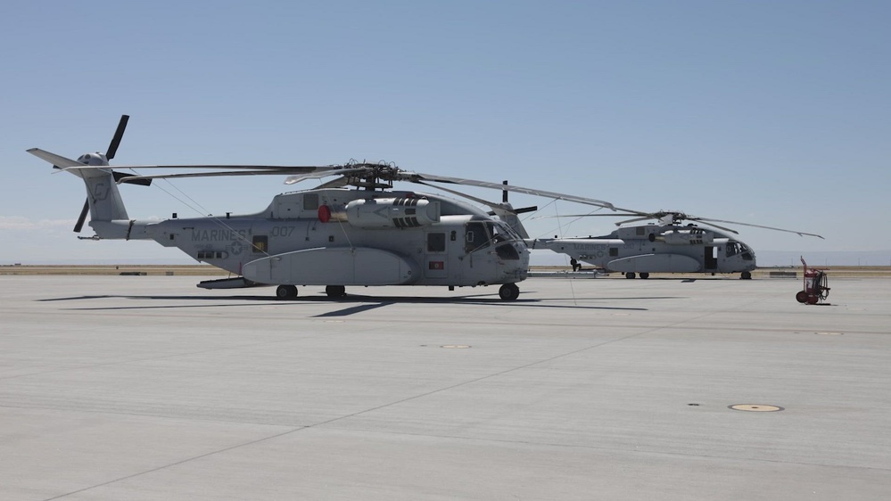 DVIDS - Video - Marines with Marine Heavy Helicopter Squadron (HMH) 461 ...