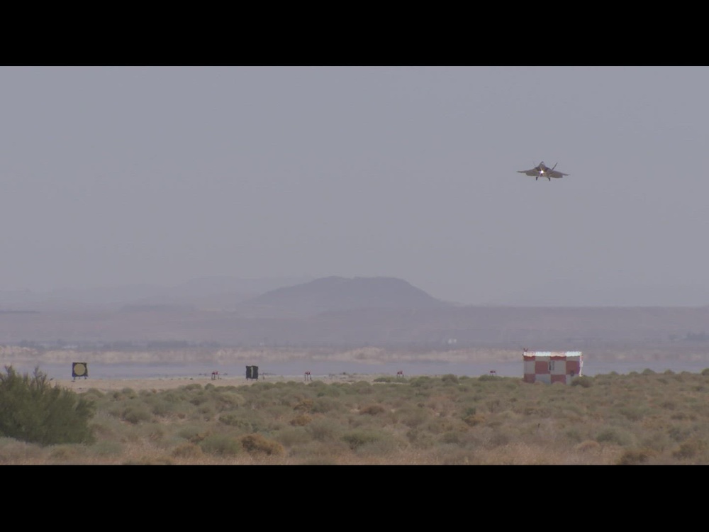DVIDS - Video - F-22 Raptor runway operations