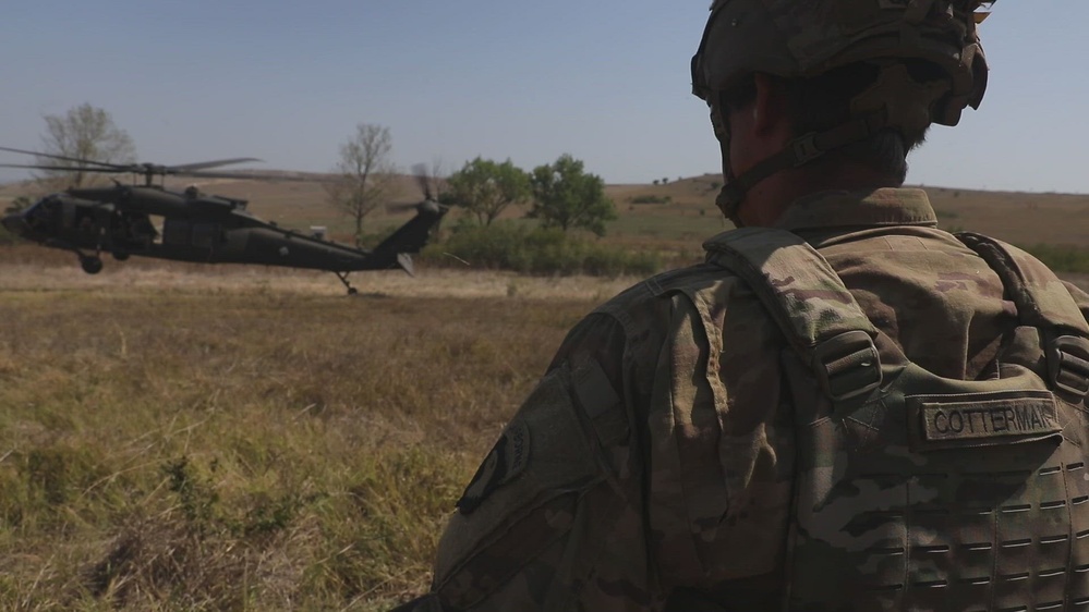 DVIDS - Video - 1-502nd Infantry Regiment conducts Air Assault ...
