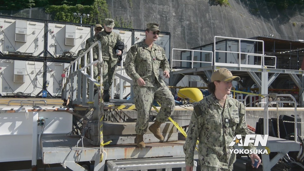 DVIDS - Video - 7th Fleet Sailors Visit USNS Mary Sears (T-AGS-65)