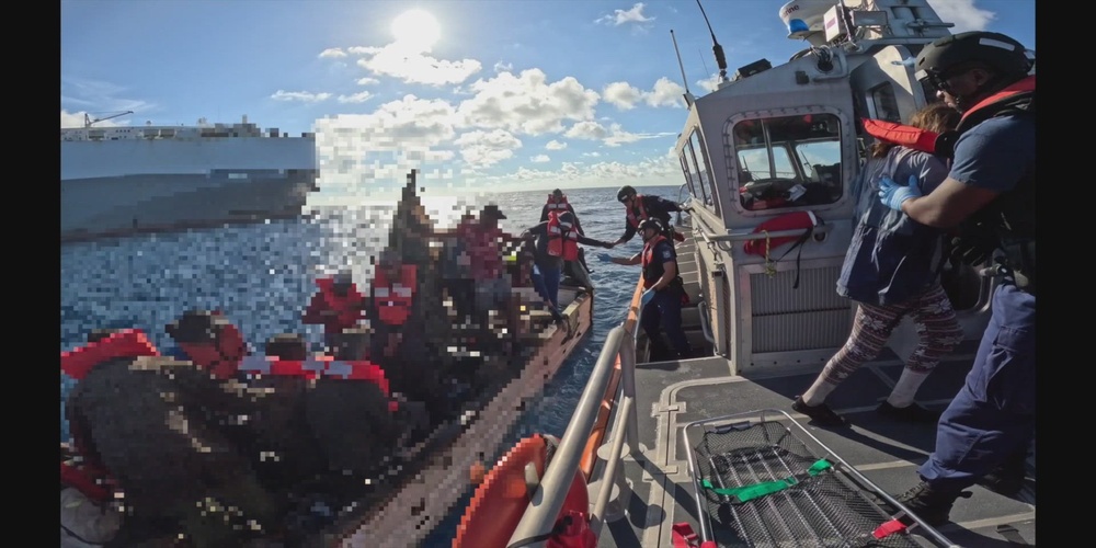 DVIDS - Video - Coast Guard rescues multiple people off coast of Key West