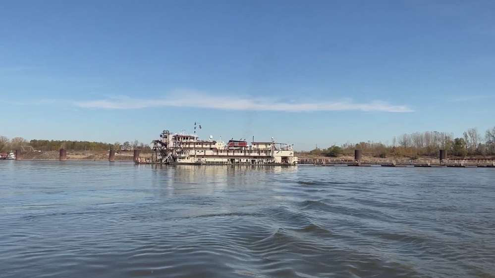 DVIDS - Video - Dredge Potter Tour