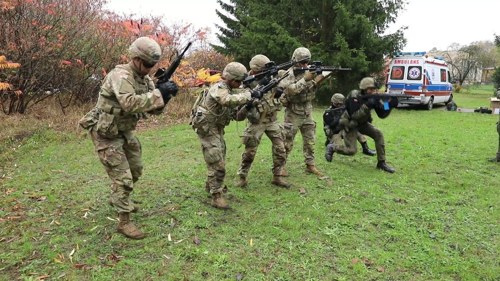 DVIDS - Video - eFP Battle Group Poland Train As They Fight During ...
