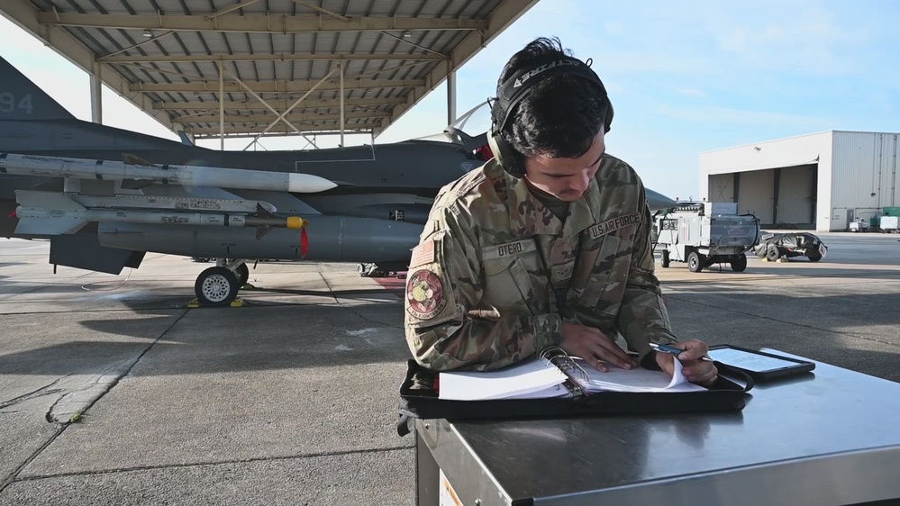 DVIDS - Video - DCANG maintains F-16s to be ready for flight
