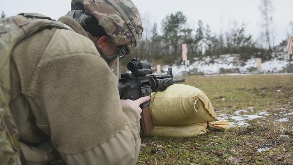 DVIDS - Video - 207th MIB (T) conduct weapons qualifications