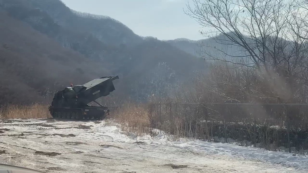 DVIDS - Video - M270A1 MLRS rocket launcher Live Fire