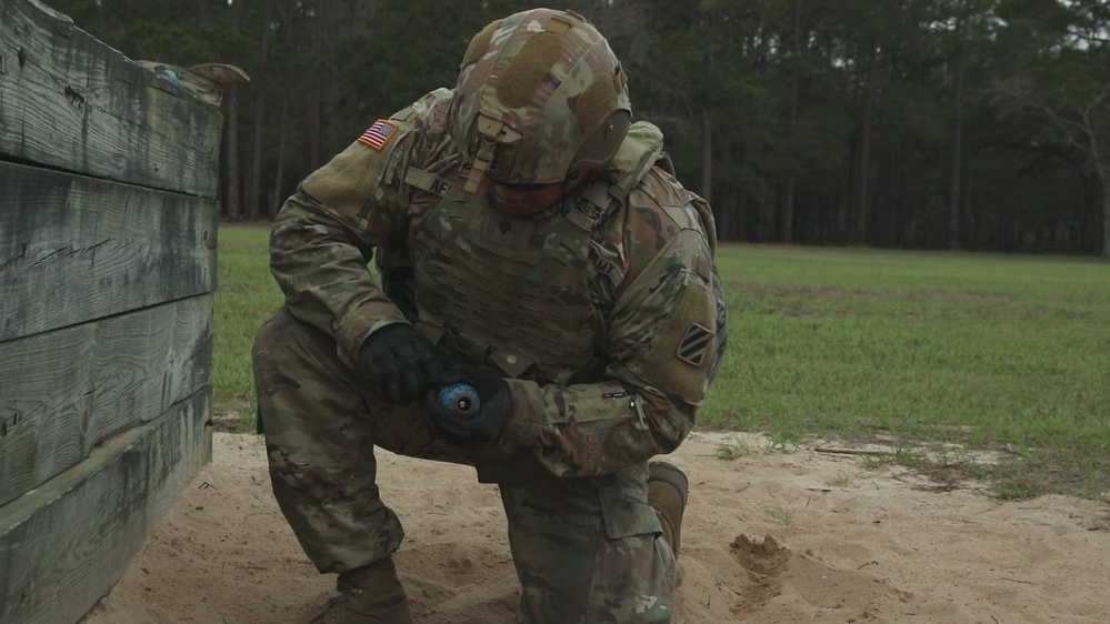 DVIDS - Video - Cottonbalers Soldiers conduct hand grenade and M320 ...