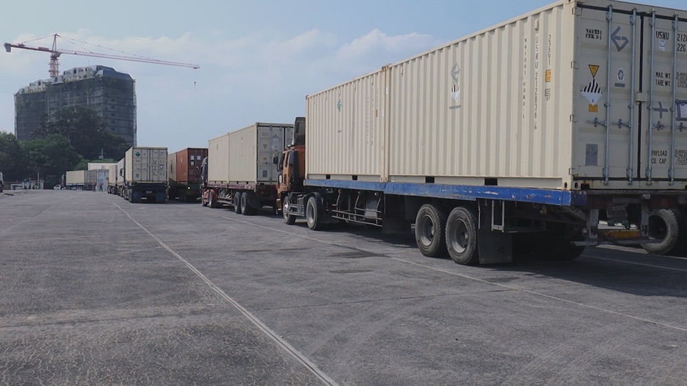 DVIDS - Video - Subic Bay Port Offloading in Preparation for Balikatan 23