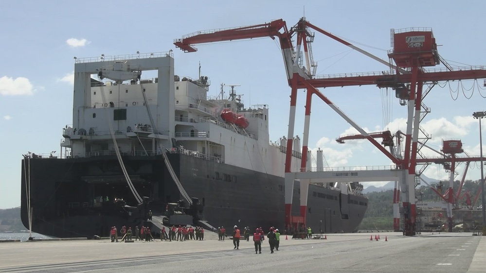 DVIDS - Video - Maritime Prepositioning Force Offload in preparation ...
