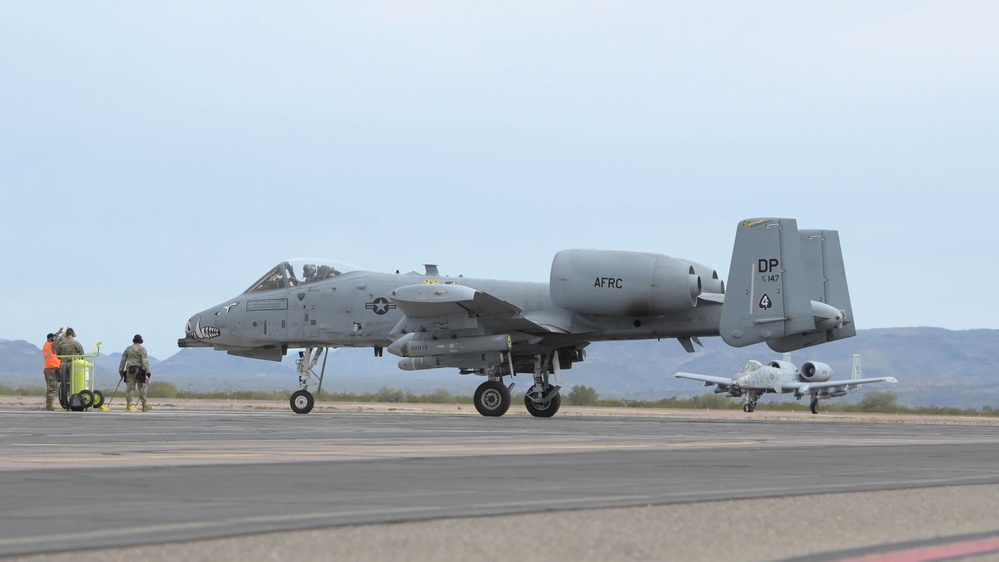 DVIDS - Video - 924th Fighter Wing A-1O Hot Pit Exercise - Gila Bend, Ariz.