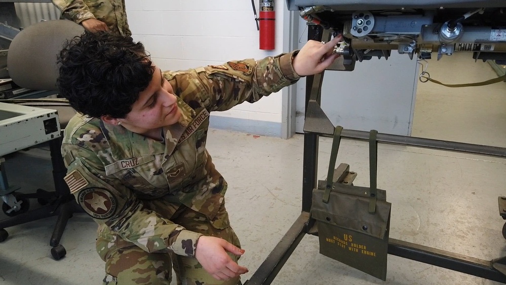 DVIDS - Video - 169th MXG Egress b-roll-no audio