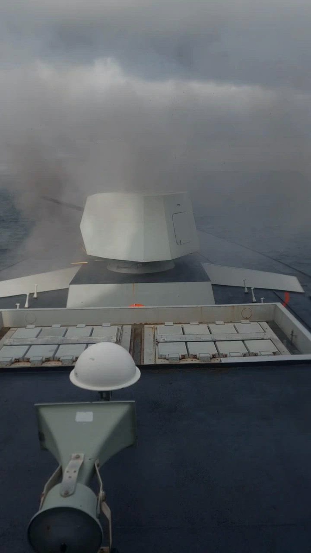 DVIDS - Video - ITS Margottini (F 592) conducts gunshoot during ...