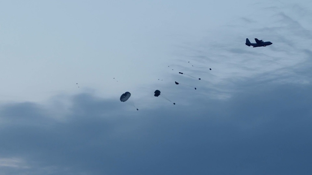 DVIDS - Video - Allied paratroopers team up with Greek Special ...