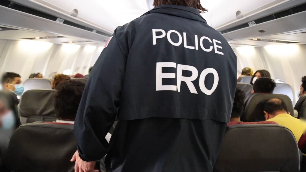 DVIDS - Video - ICE conducts removal flights June 2 - El Salvador