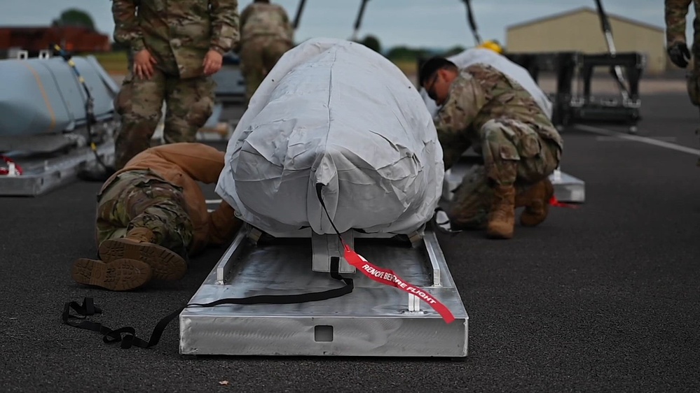 DVIDS - Video - 9th EBS loads JASSMs onto B-1B Lancer in support of a ...