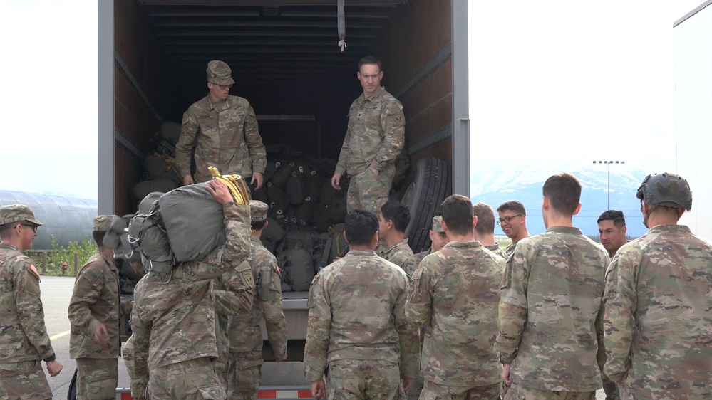 DVIDS - Video - 1-509th and 3-509th Infantry Regiments Jump Together ...
