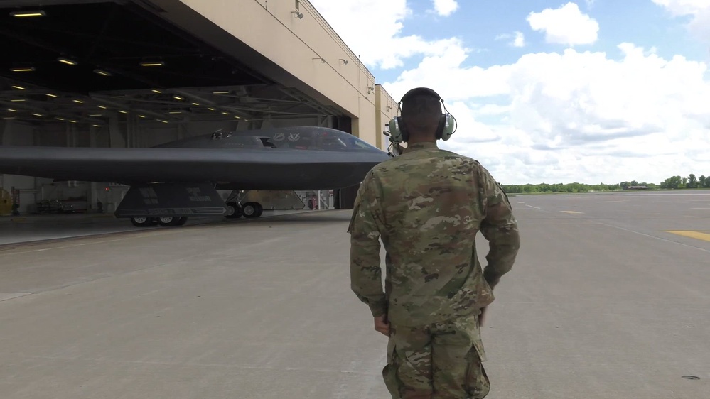 DVIDS - Video - 509th Bomb Wing welcomes its new commander