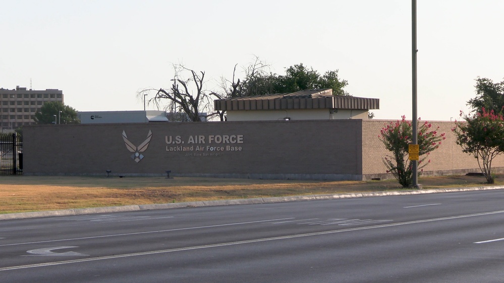 DVIDS - Video - Joint Base San Antonio-Lackland Luke Gate East B-Roll ...