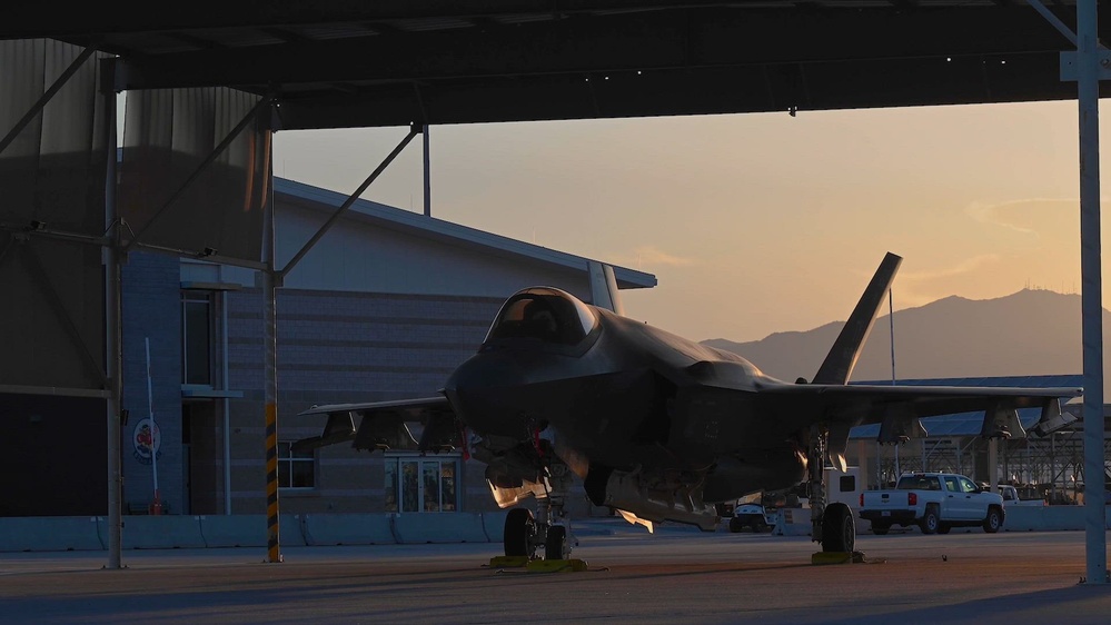 DVIDS - Video - F-35A Lightning II Arrival to Tyndall Air Force Base