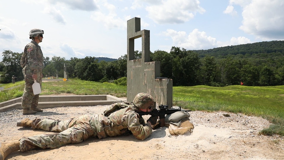 DVIDS - Video - M4 rifle weapons qualification