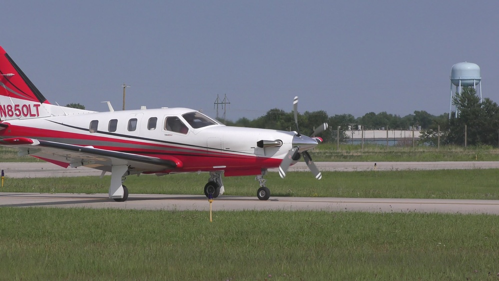 DVIDS - Video - Air Traffic Controllers at AT