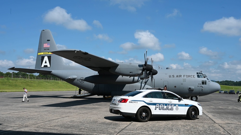 DVIDS - Video - Parks Takes Command of the 94th Airlift Wing