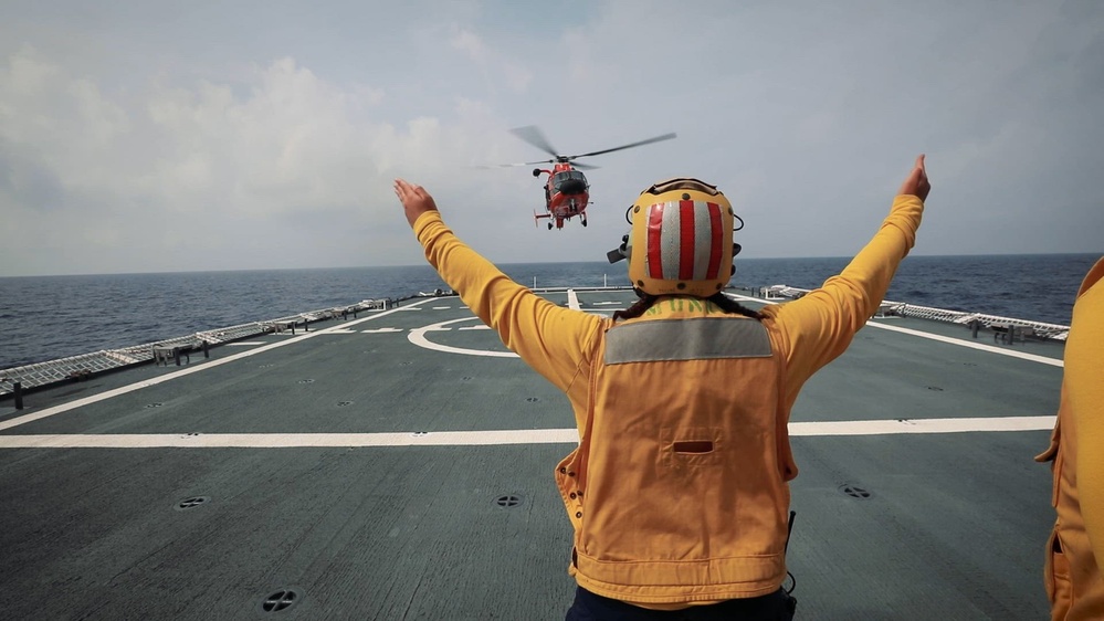 DVIDS - Video - U.S. Coast Guard Cutter Munro conducts flight operations