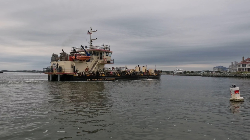 DVIDS - Video - The MURDEN dredges the Ocean City Inlet