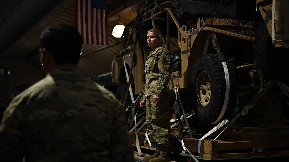 DVIDS - Video - SRTV diesel drop b-roll