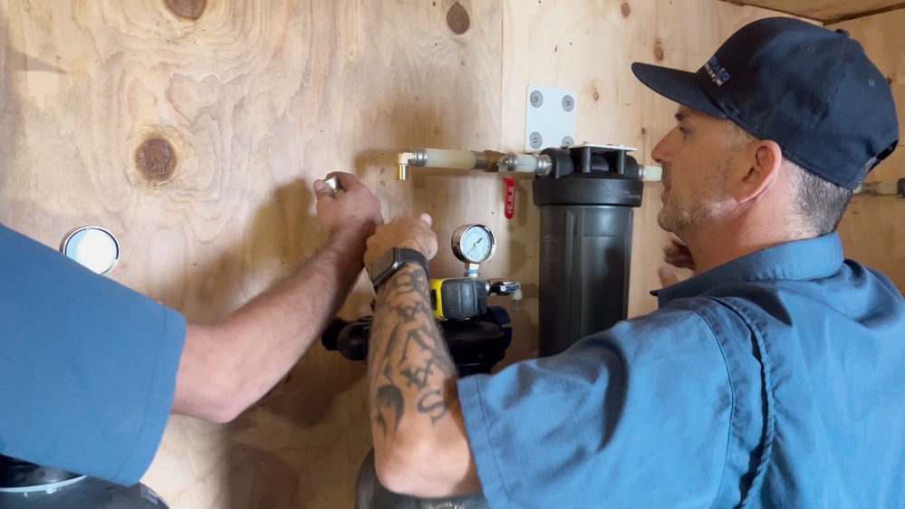 DVIDS - Video - YTC First POET Installation - Cutting & Aligning Pipes