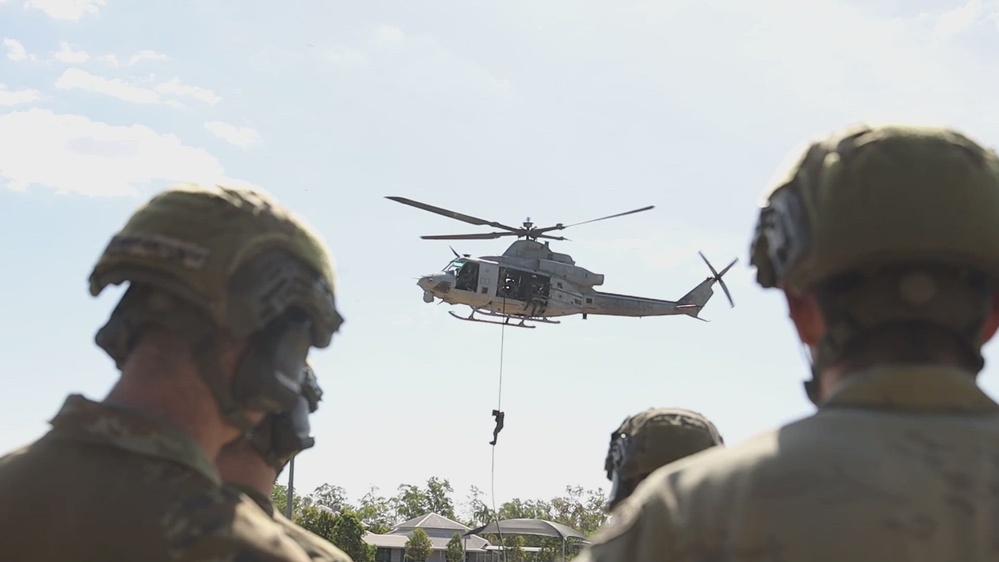 DVIDS - Video - U.S. Marines and Australian Soldiers practice fast rope ...