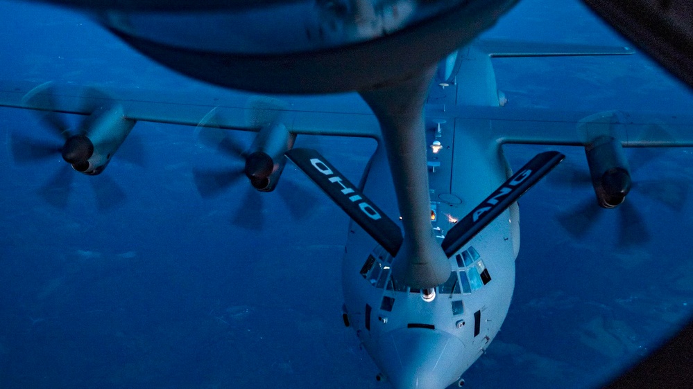 DVIDS - Video - KC-135 Refueling slideshow