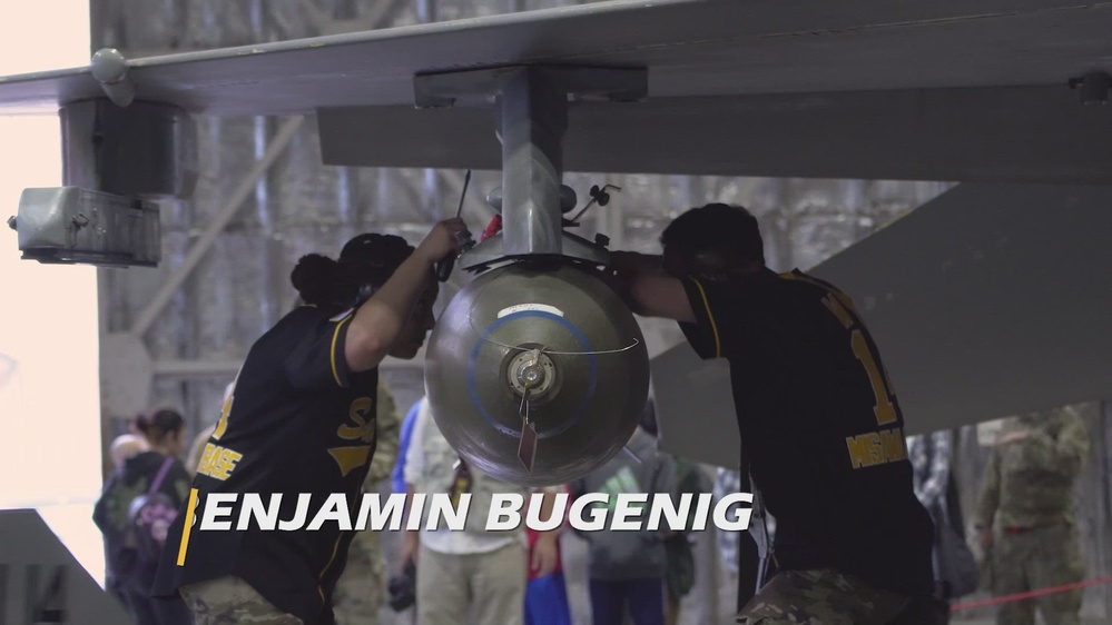 DVIDS - Video - 14 FGS Weapons Load Demo