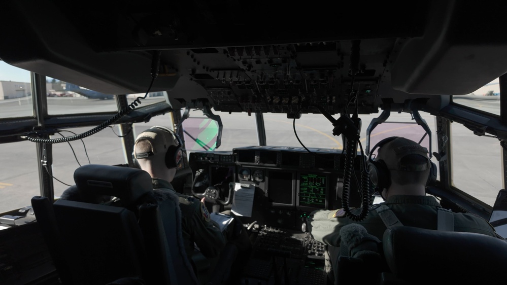 DVIDS - Video - Yokota participates in JGSDF New Year's Jump 2024 (B-Roll)