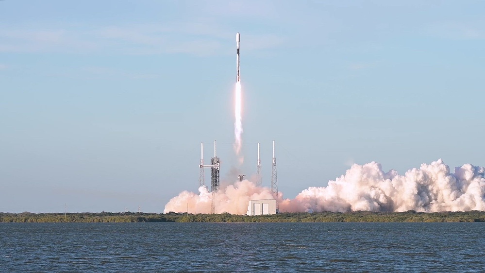 DVIDS - Video - SpaceX launches USSF-124 mission